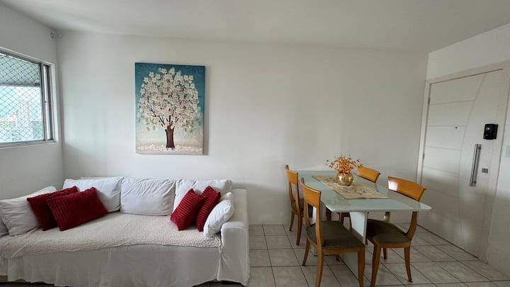 Apartamento 3qt Bem Localizado Na Torre. - Recife