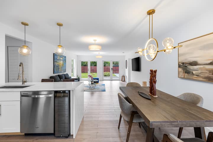 New Modern 3br • Gated • Near Beach & Las Olas - Fort Lauderdale, FL