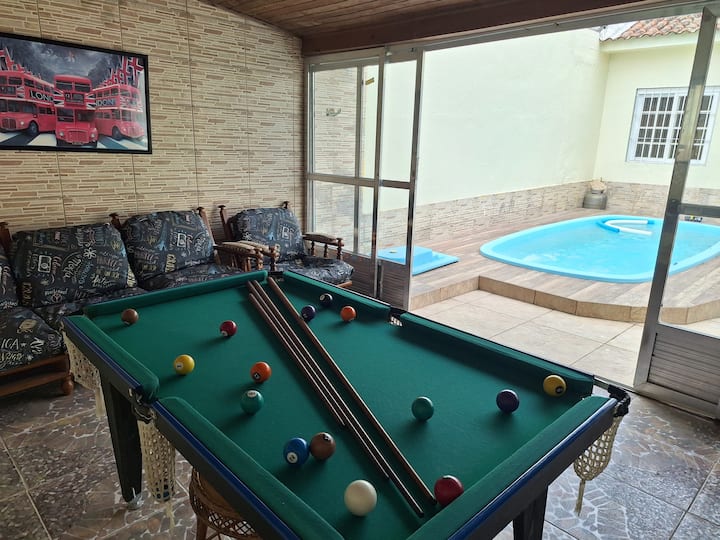 Casa C/ Suíte + 2 Quartos, Piscina E Churrasqueira - Pelotas