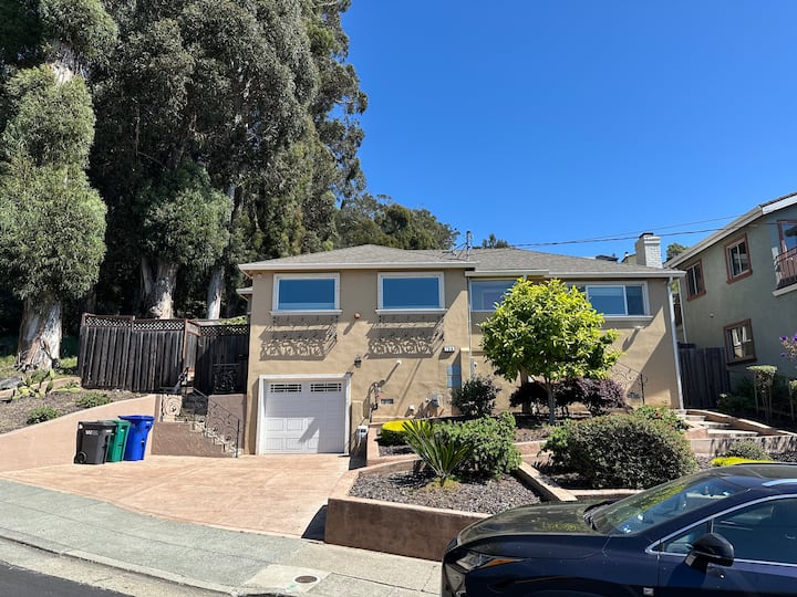 Cozy 2br Remodel Home With Patio And View - Berkeley, CA