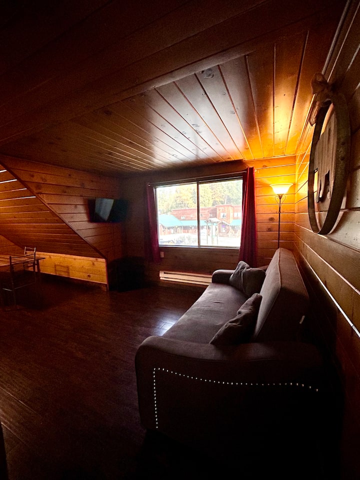 Shaver Lake Lofts - Bears’ Lair (In Town) - Shaver Lake, CA
