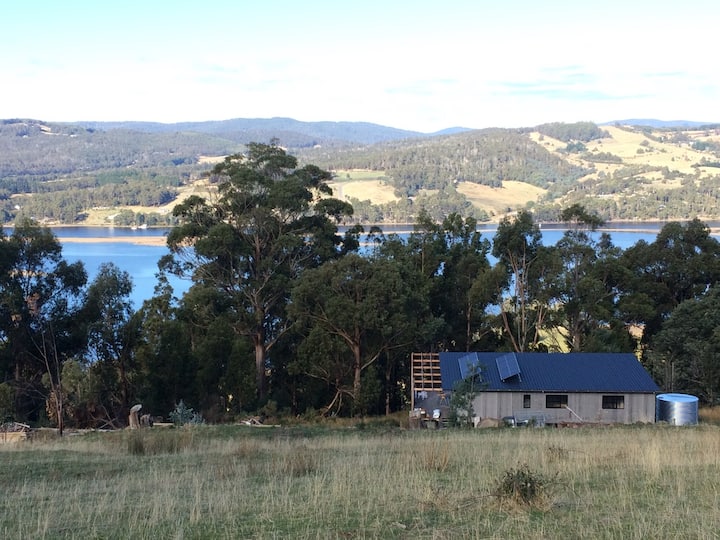 Modern Off-grid + Sauna - Cygnet