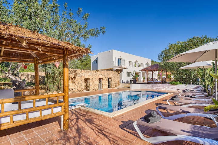 >White Cactus< Dj Setup · Yoga Platform · Bbq Area - Ibiza