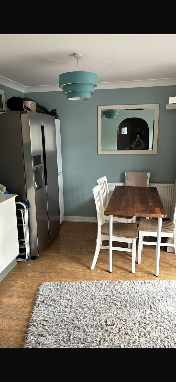 Lovely New Carpet Double Room For Couple Or For 1 - Hayes