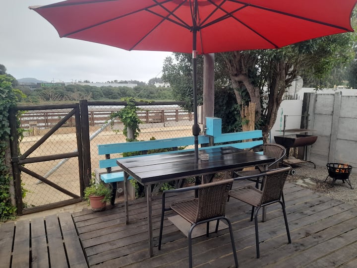 Cabaña Frente A Laguna. No Menores De 30 Años - Zapallar