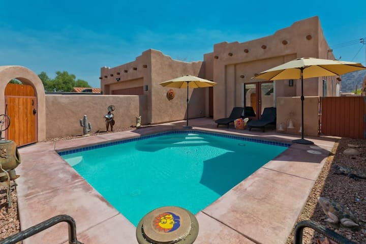 Hacienda Getaway Pool, Hot Tub, & Steps To Trails. - Palm Desert, CA