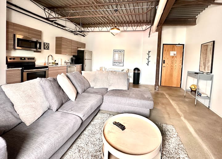 Modern Industrial Loft With Coworking - Dallas, TX
