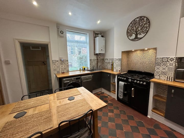 Cosy Period City Centre House. Free Parking. Wi-fi - Nottingham