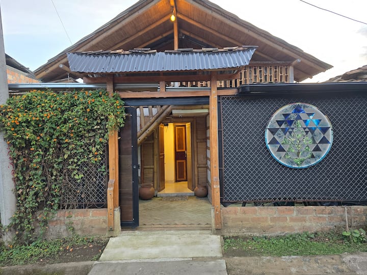 Qinti Quetzal - Guest House - San Agustín
