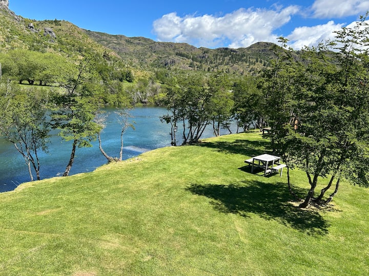 Hometainer Río Cochrane (Cerro Baez) - Aysén