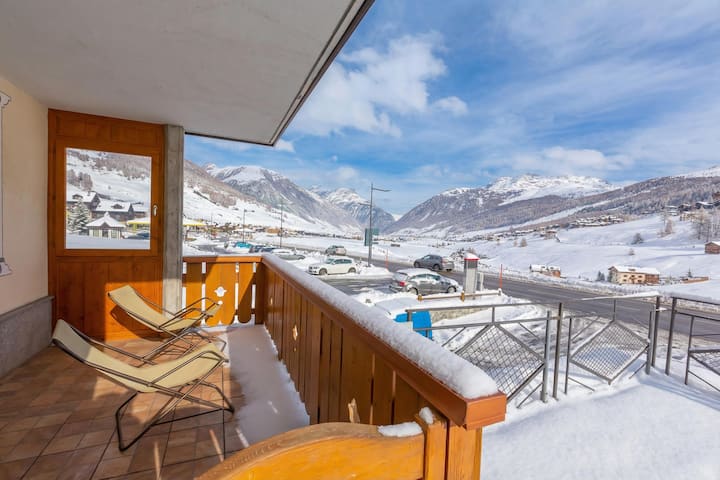 Camoscio Ski In - Ski Out 200m, Livigno, Italy - Livigno