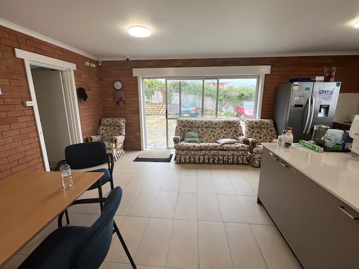 Knowledge Lodge, Cozy Studio Apartment 3 - Hobart