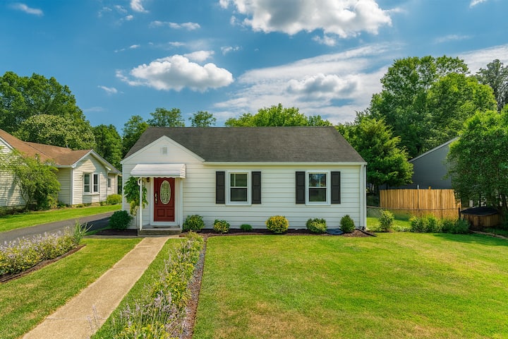 3 Bedroom House Near Tysons Corner - Fairfax, VA