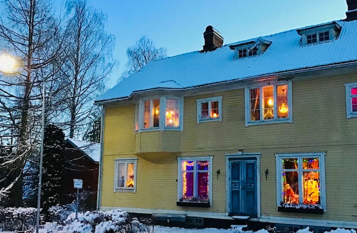 Annorlunda Boende I Konstnärsvilla Från 20-talet. - Dalarnas län