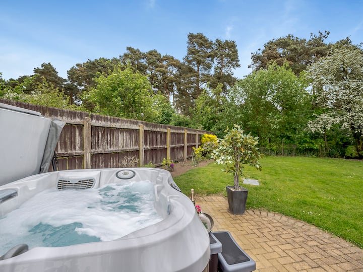 Pittendrigh Cottage - Holt