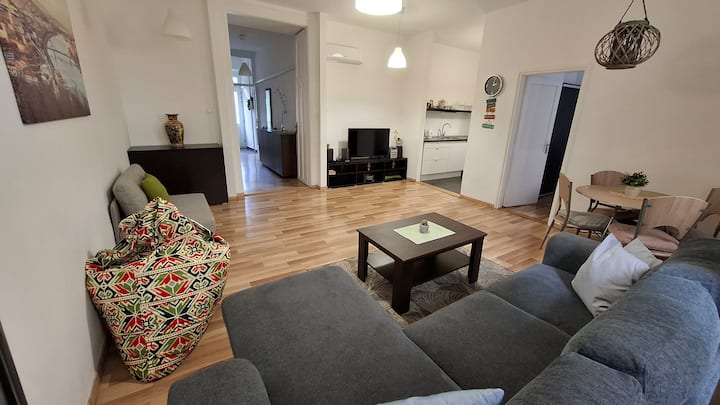 Melody Apartment In The Heart Of The City - Budapest