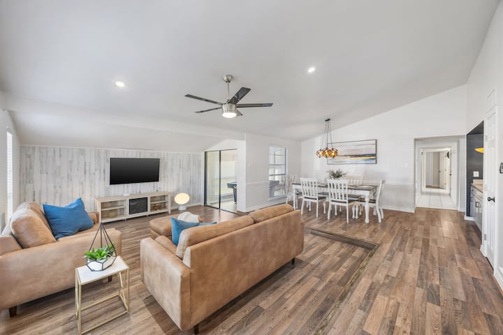 3010#spacious 4br Home W/backyard / Pet Friendly - Garland, TX