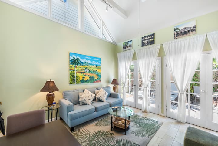 Colony Calypso - A Quaint 1 Bedroom Cottage Just Two Blocks To Duval - Key West, FL