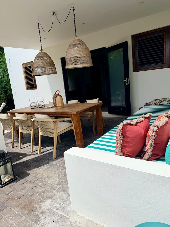 Palm Tree Apartment, 2 Bedroom, Jan Thiel - Curazao