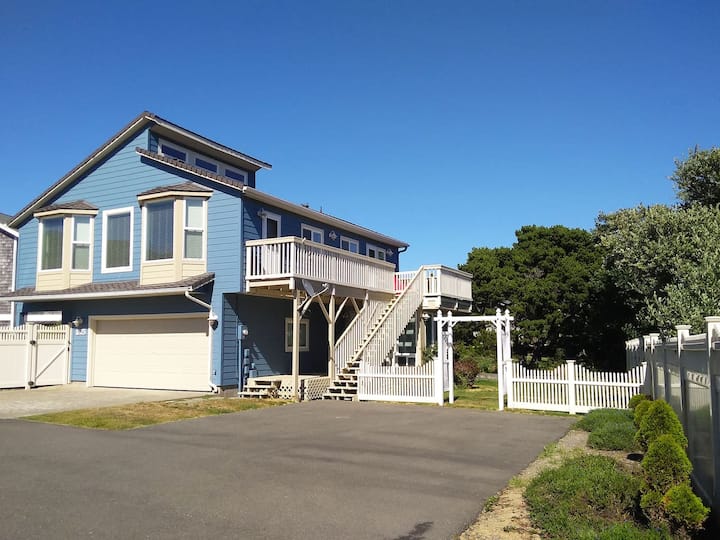 Belo De Rosa Vacation Home - Bandon, OR