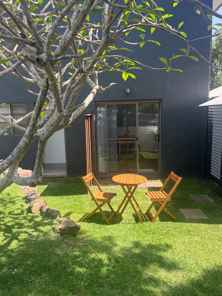 Osprey. A Tallow Beach Studio. - Byron Bay