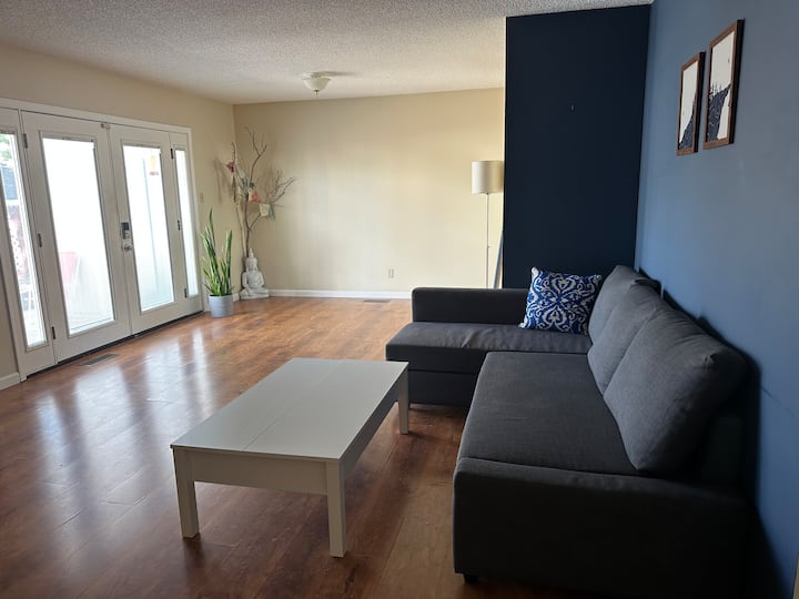 Bright 3br/2ba Home – Quiet Area, Central Spot - Reno, NV