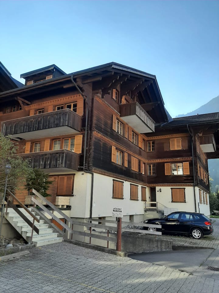 3.5 Zimmer Wohnung Mitten In Kandersteg - Kandersteg