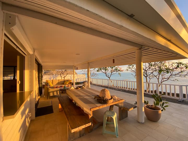 Villa Bord De Mer Face Au Lagon - Tahiti