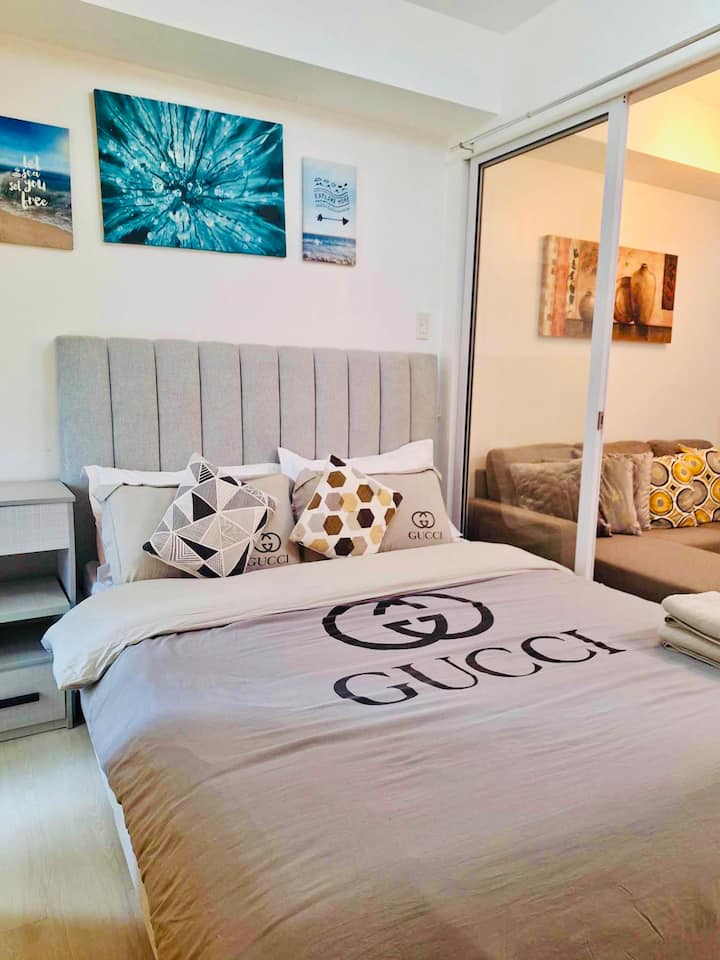 Classic Suite Staycation’s @
Bahamas Tower - Parañaque