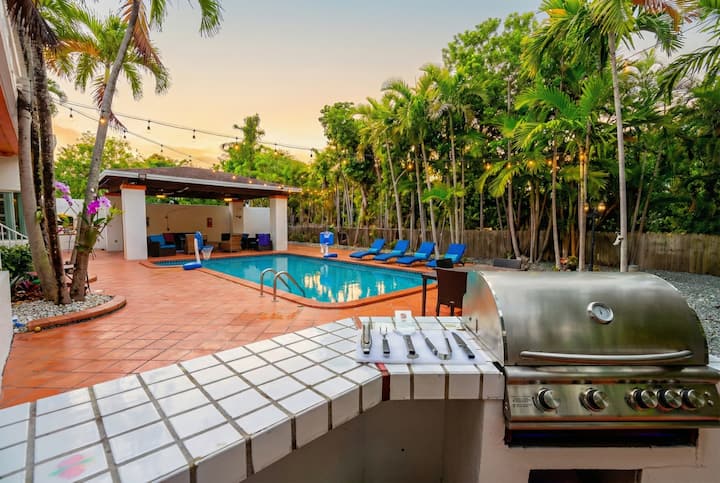 Arcade | New Pool & Living Room | Perfect Location - Miami