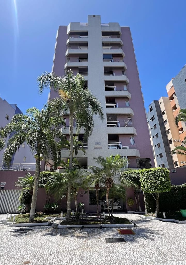 Apartamento Em Caiobá, 1 Quadra Da Praia. - Matinhos