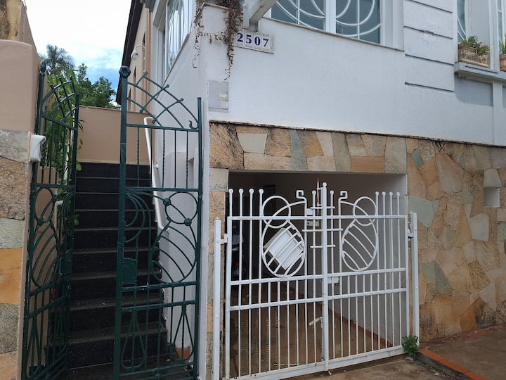 Ecohouse: Bright And Cozy Historic Home - São Carlos