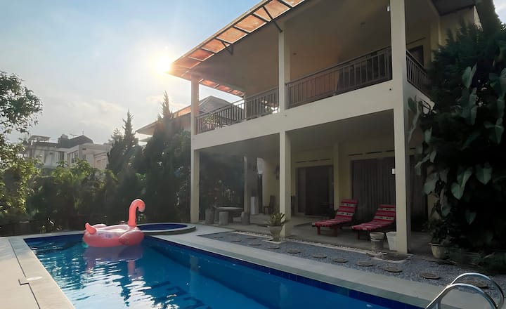 Bandung Villa Vacation Rentals - West Java, Indonesia | Airbnb