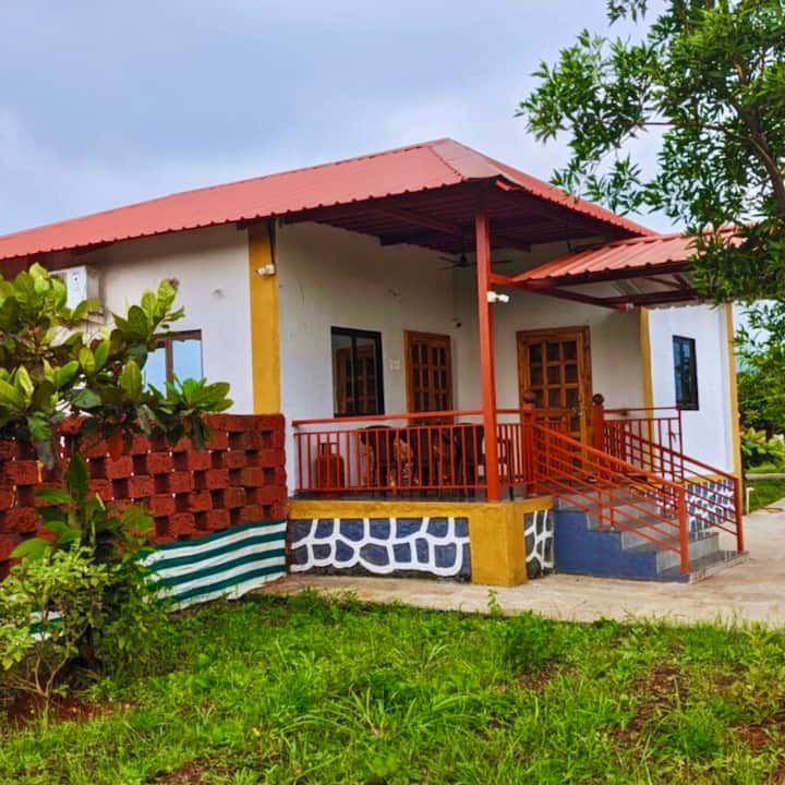 Karjat Hills-cozy Farmstay (Fully Air-conditioned) - Matheran