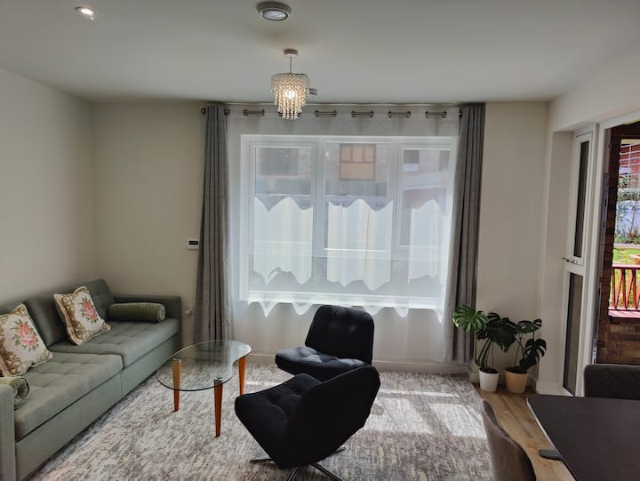 The Bow
Modern & Spacious Apartment In London - Brentford