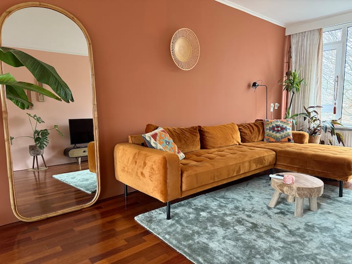 Fully Unwind And Have Everything You Need Closeby! - Leiden