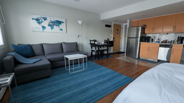 Niven Lake Studio. Discounted Extended Stays. - Yellowknife