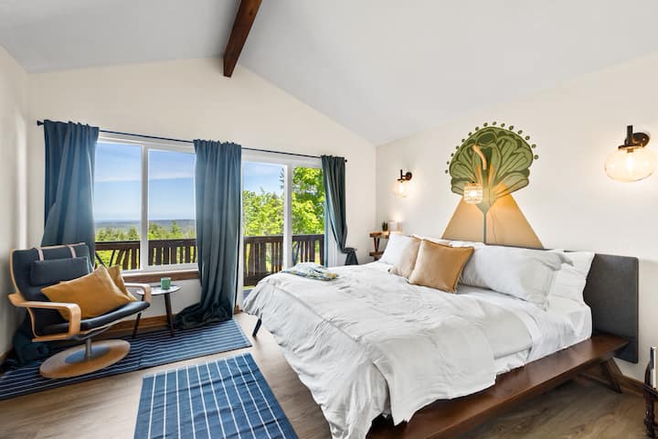 Sky House - Waking Up In A Photograph - Olympic National Park, Port Angeles