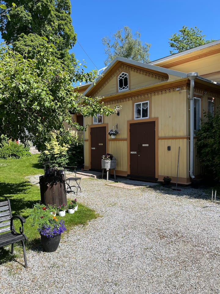 Villa Ruustinna - Puutaloidylli Keskustassa - Uusikaupunki