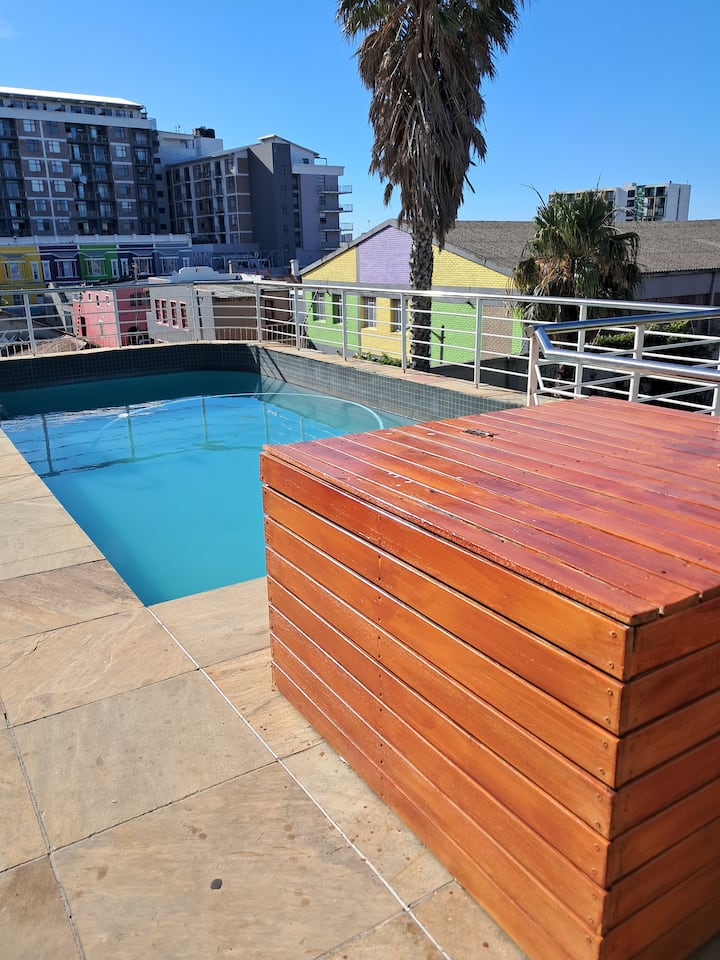 Close To The City - Cape Town