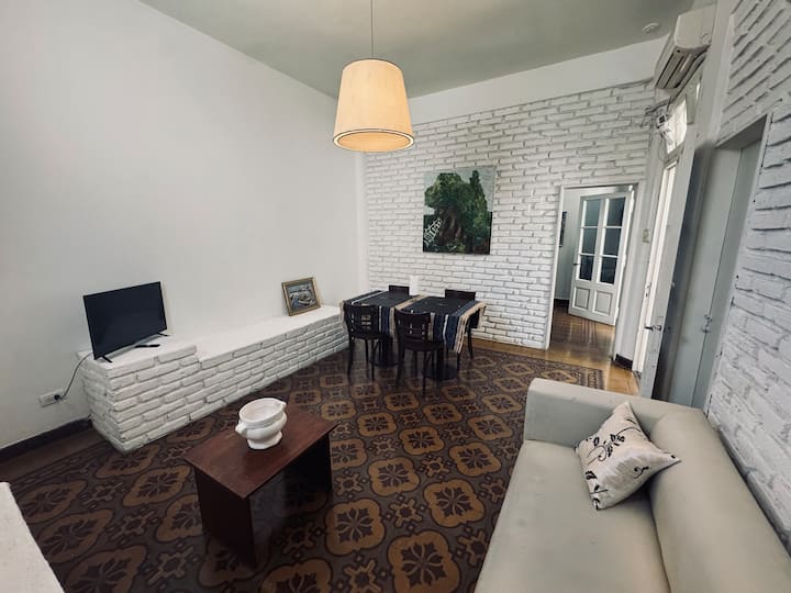 Córdoba Centro 2/4 Cómodo Con Estilo. - Córdoba, Argentina