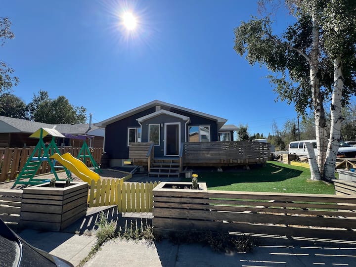 Little Holiday Home假日小屋 - Yellowknife