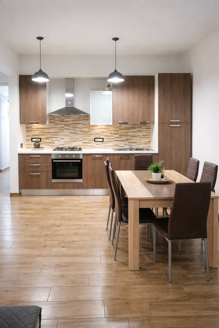 La Casa In Centro Di R E C
Cin: It111071c2000p7299 - Sardinia