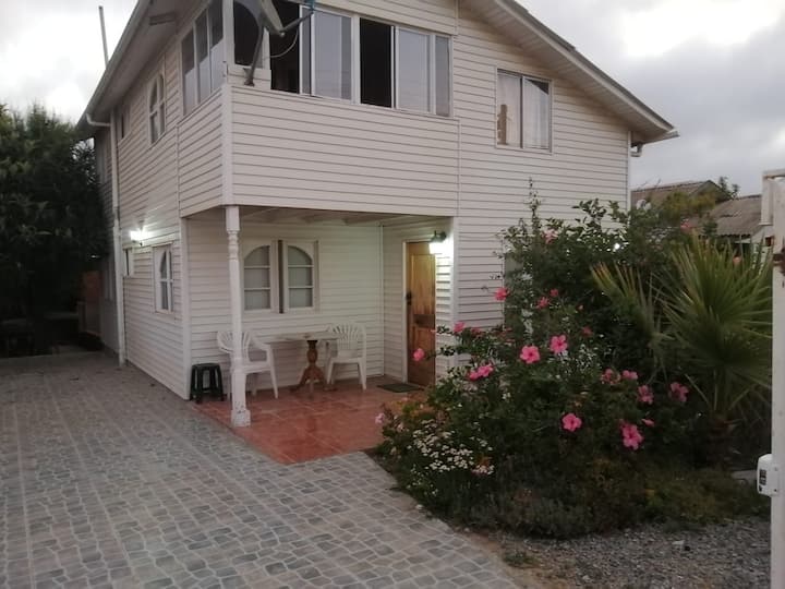 Cómoda Casa En Algarrobo Norte, Litoral Central. - Algarrobo