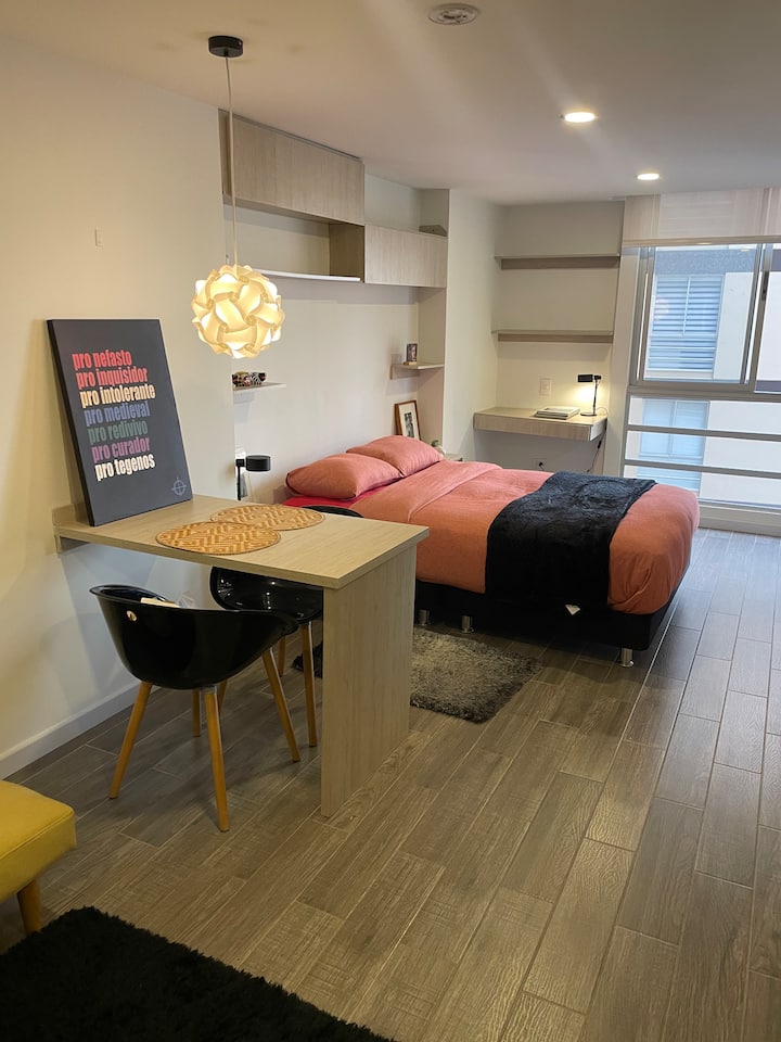 Apt+kitchen+gym+hot Water+wifi+tv+work Area@bogotá - Bogota