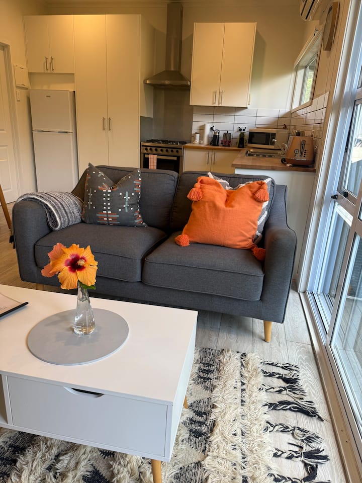 Quiet Country Retreat 8 Mins Walk To The Water! - Riverhead