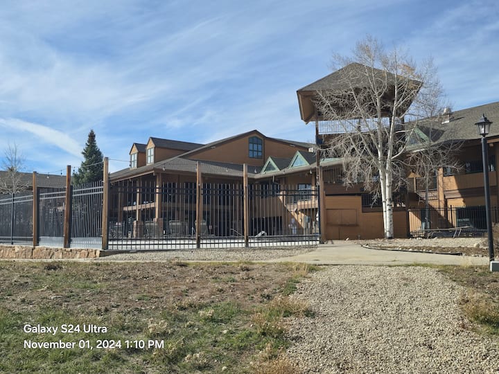 Mntn Studio For 1-4, Saltwater Pools & Tubs Open - Granby, CO