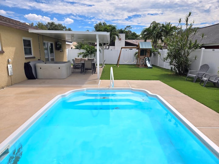 Amazing Heated Pool Home In Largo *Close To Beach - Largo, FL