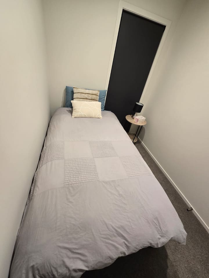 Single Room - New Zealand