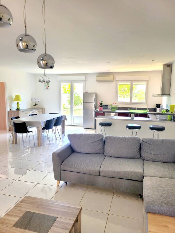 Maison Climatisée Neuve 3 Chambres Et Jardin - Saint-Cyprien